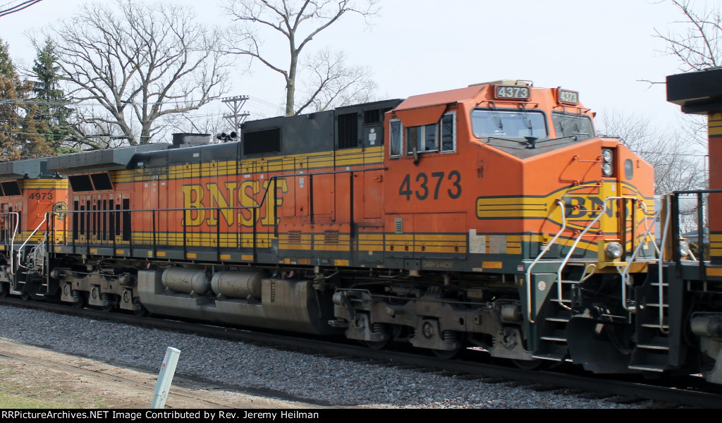 BNSF 4373 (1)